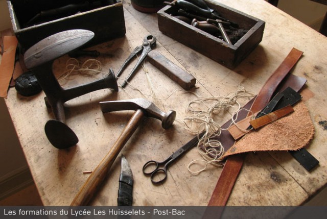 CAP MAROQUINERIE – LYCÉE LES HUISSELETS